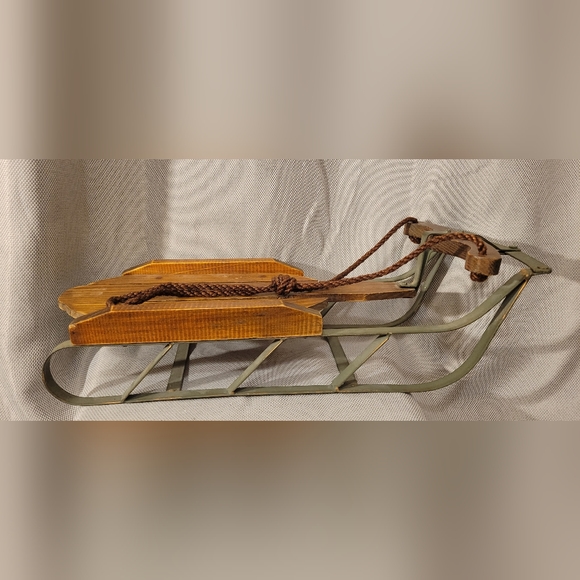 not sure | Holiday | Small Sled | Poshmark